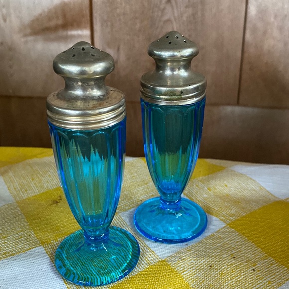 Dining | Vintage Aqua Blue Salt Pepper Shakers | Poshmark
